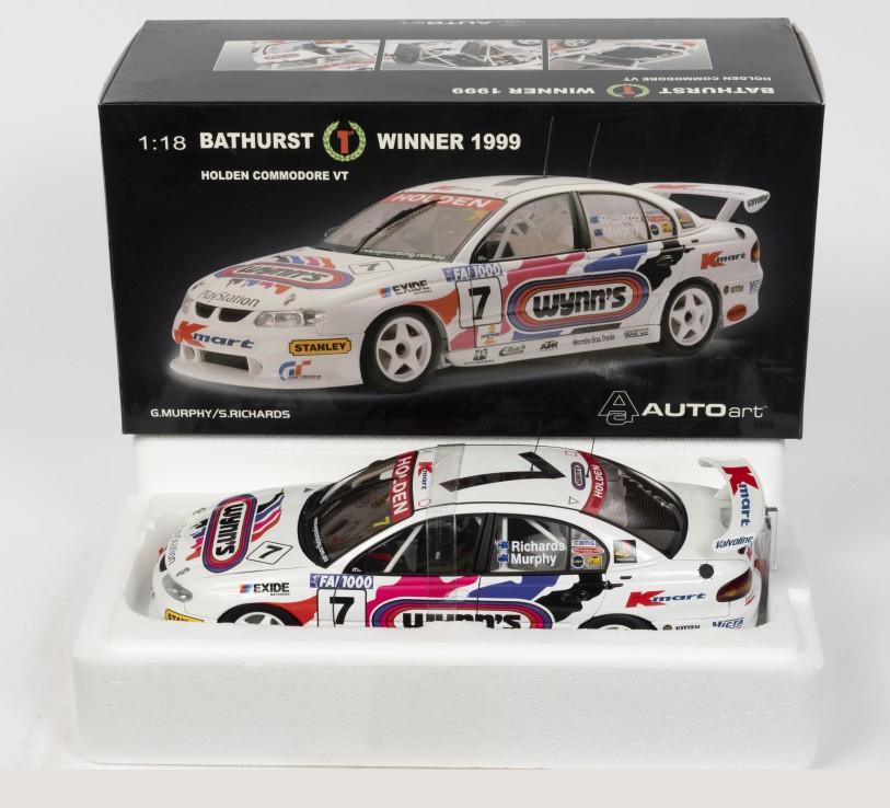 1:18 Holden VT Commodore #7 - 1999 - Bathurst Winner - Gibson Motorspo ...