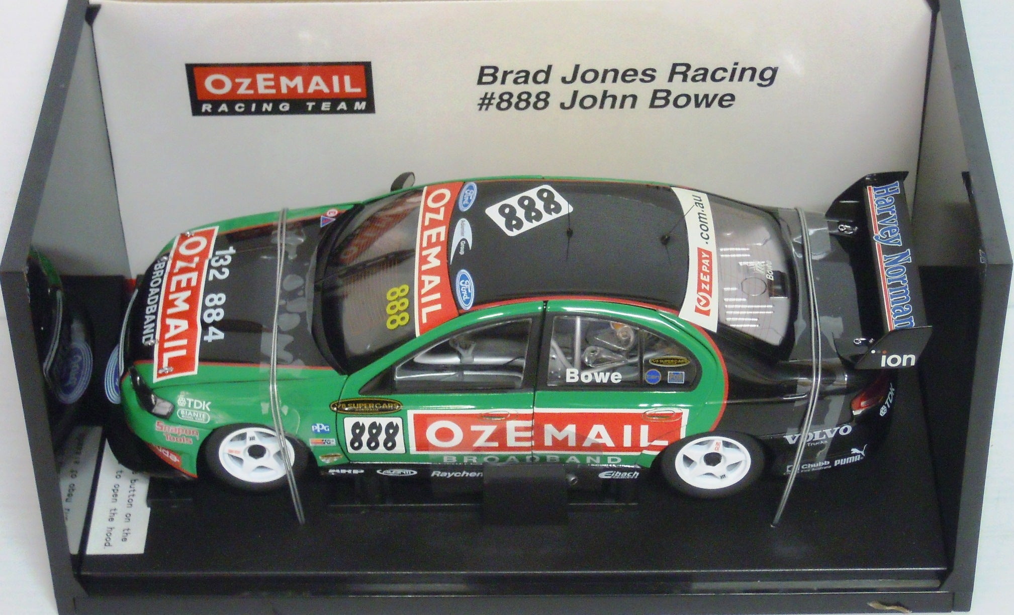 1:18 Ford BA Falcon XR8 #888 - 2003 - Supercars Championship - Brad Jo ...