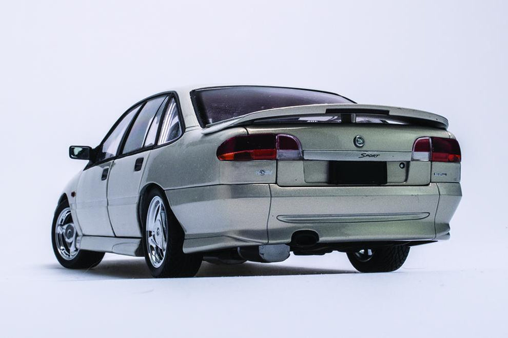1:18 Holden VS Commodore HSV Clubsport - Silver Mink – Echuca Scale ...