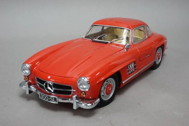 1:18 Mercedes-Benz 300SL Gullwing - 1954 - Red – Echuca Scale Model Cars